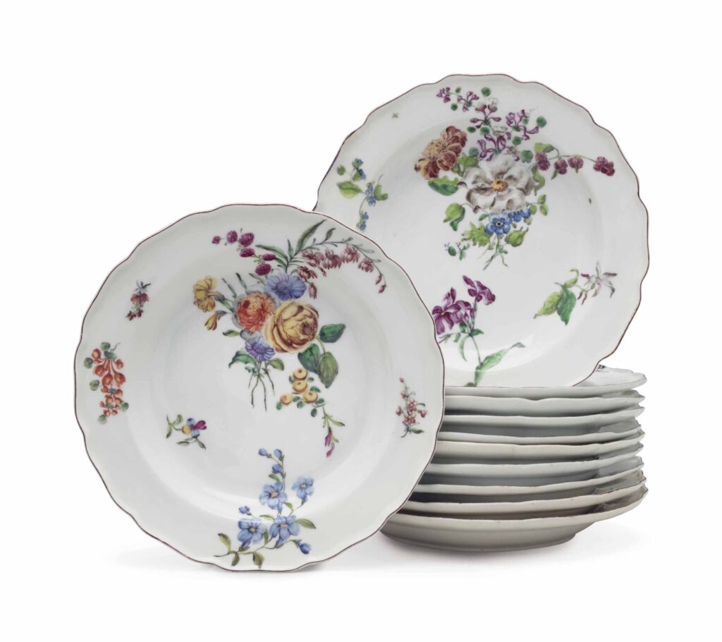 FOURTEEN CHELSEA PORCELAIN PLATES – Burman Foundation